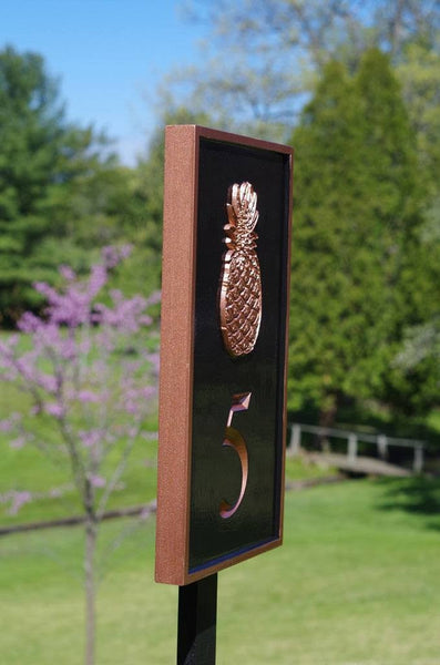 Carved House number with welcome pineapple – The Carving Company